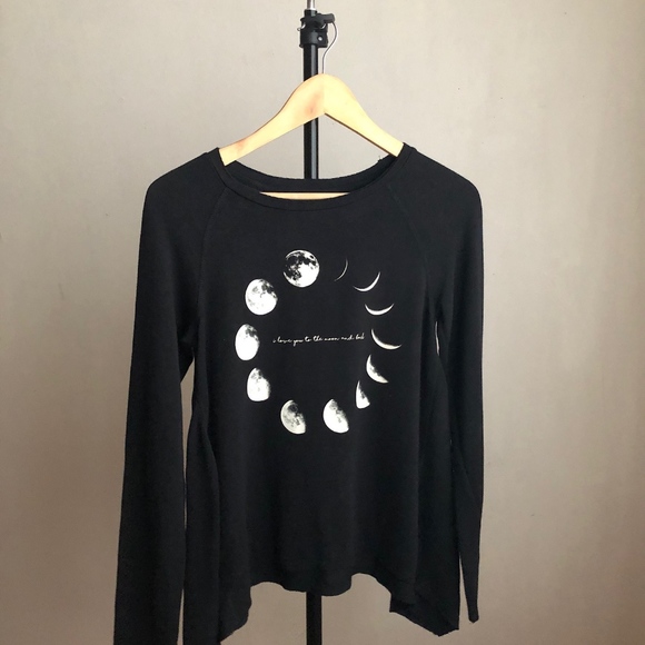 Grayson Threads | Tops | Moon Novelty Print Blouse Grayson Thread Size ...